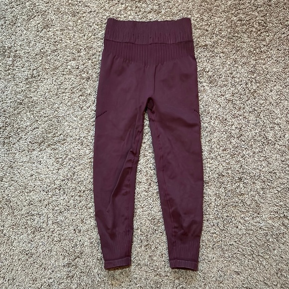 JoyLab | Pants & Jumpsuits | Joy Lab Dusty Red Cropped Seamless ...